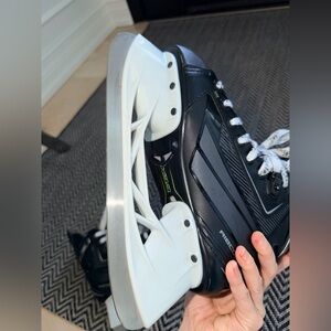 CCM | Other | Ccm Ribcor 42k Pump Ice Jr Youth Hockey Skates Skate Size ...